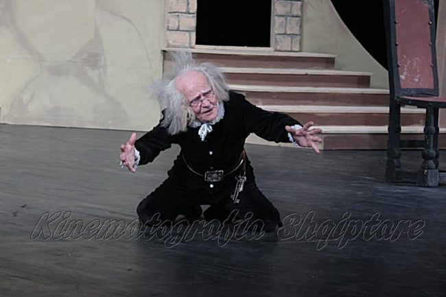 (VIDEO) Koço Qëndro, the 92 years old "Harpagon"! - Albanian ...