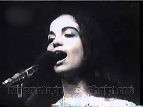 (VIDEO) Musical minutes | "Cafe Flora" - Lindita Theodhori (Sota ...